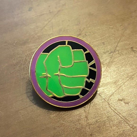 Disney | Accessories | Disneyland Shanghai Marvel Avenger Hulk Punch ...